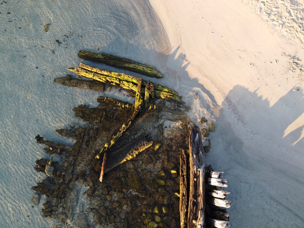 Si chiama come quella greca ma è in Italia: la spiaggia del relitto ...