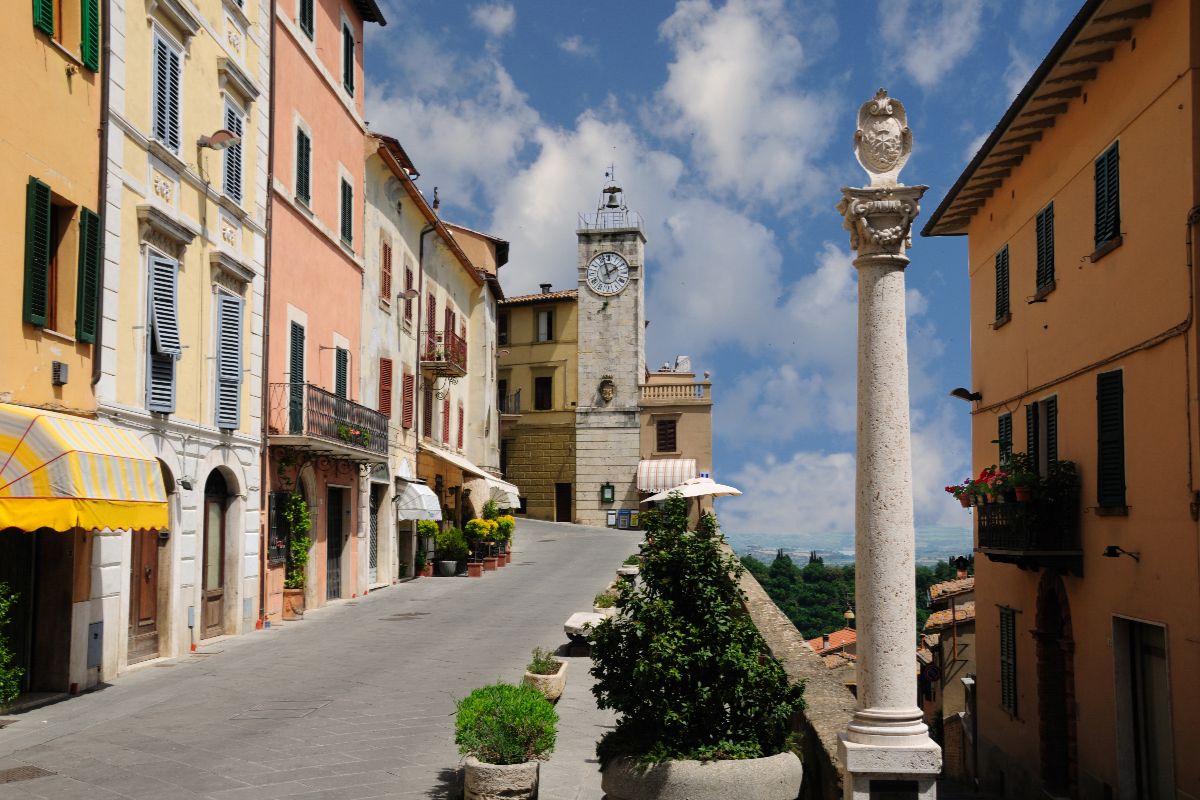 Tra la Val d'Orcia e la Val di Chiana c'è il miglior borgo termale ...