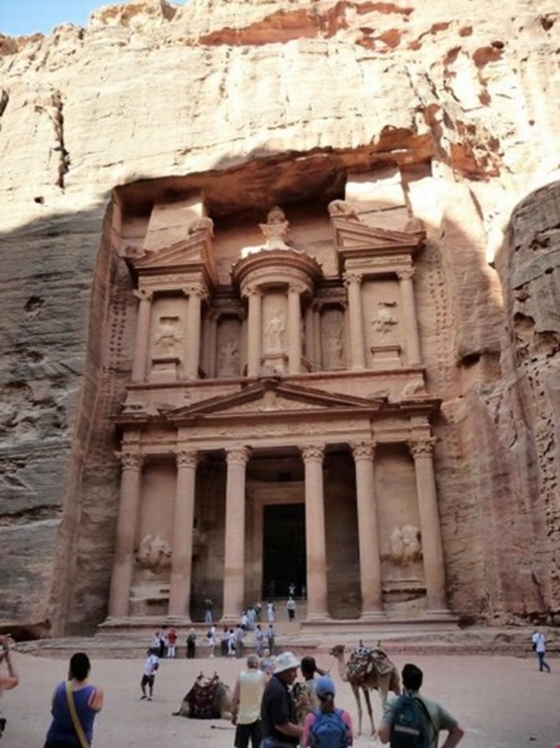Petra Travel Guide: Useful information to visit Petra. 18 Reviews